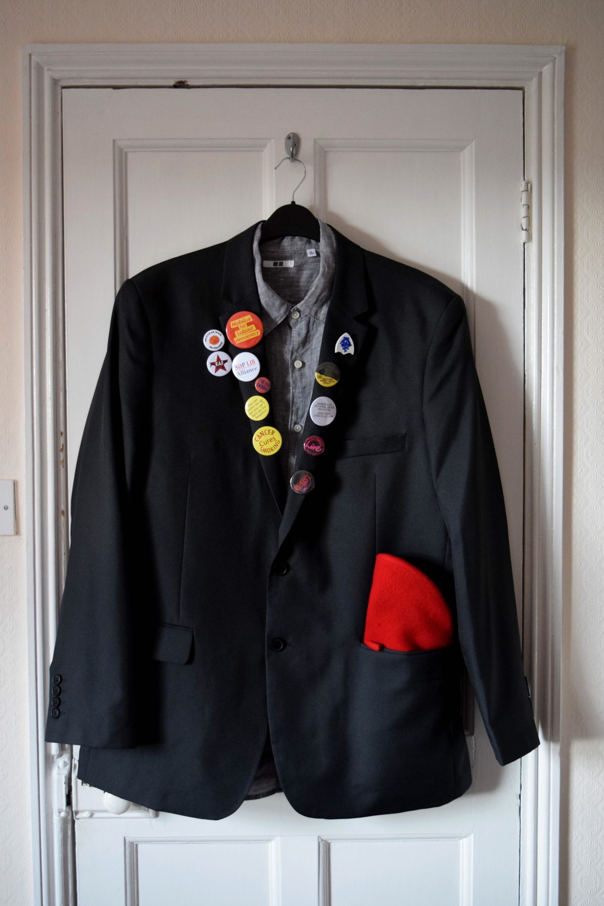 Recreating The People’s Poet Badges – Rik Mayall Scrapbook