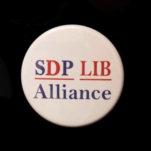 Recreating The People’s Poet Badges – Rik Mayall Scrapbook