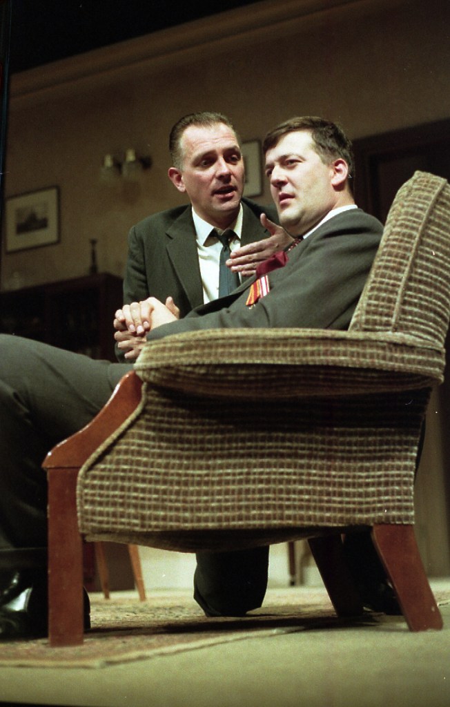 Mark Young’s Photo Shoot with Rik Mayall – Rik Mayall Scrapbook