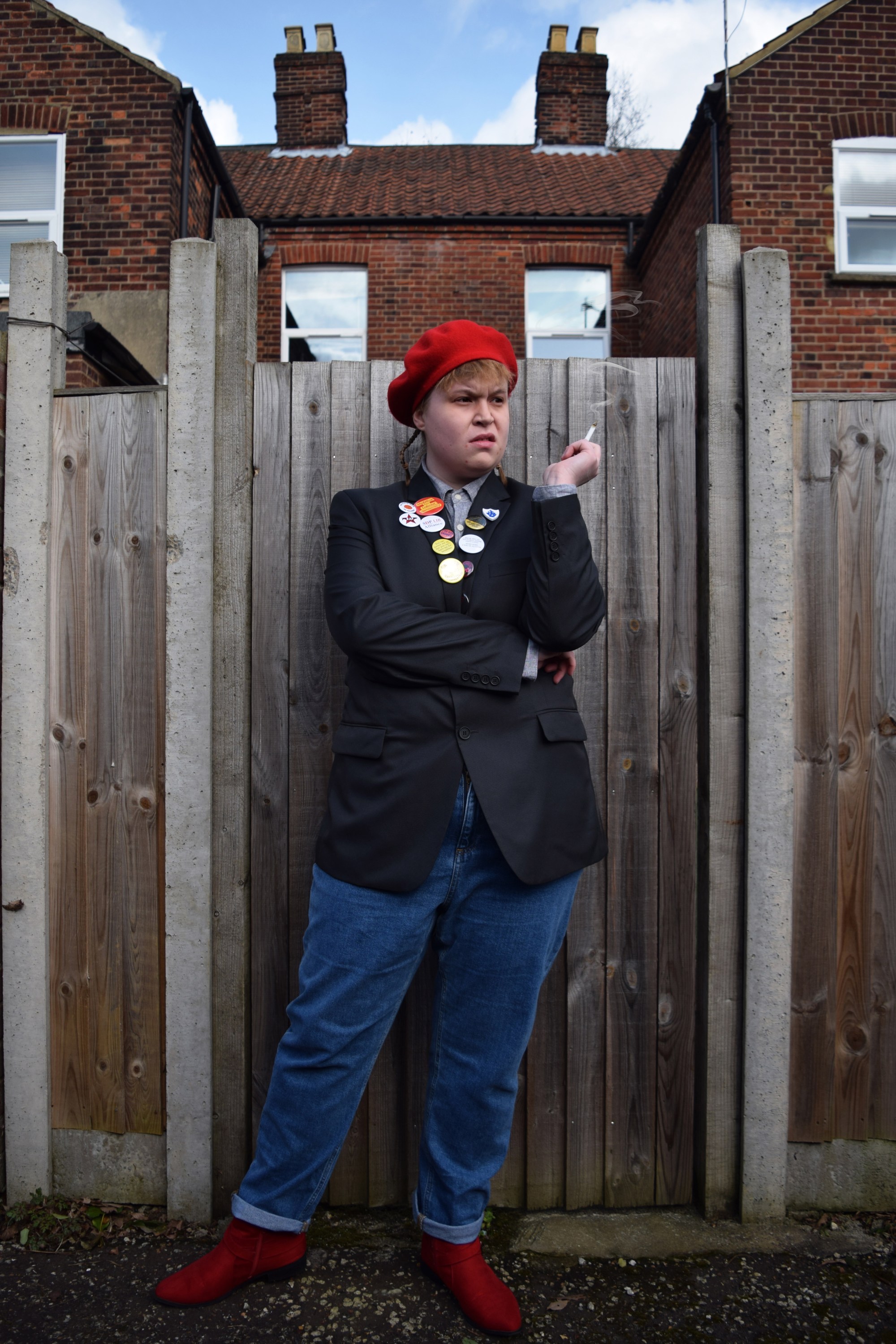 Recreating The People’s Poet Badges – Rik Mayall Scrapbook